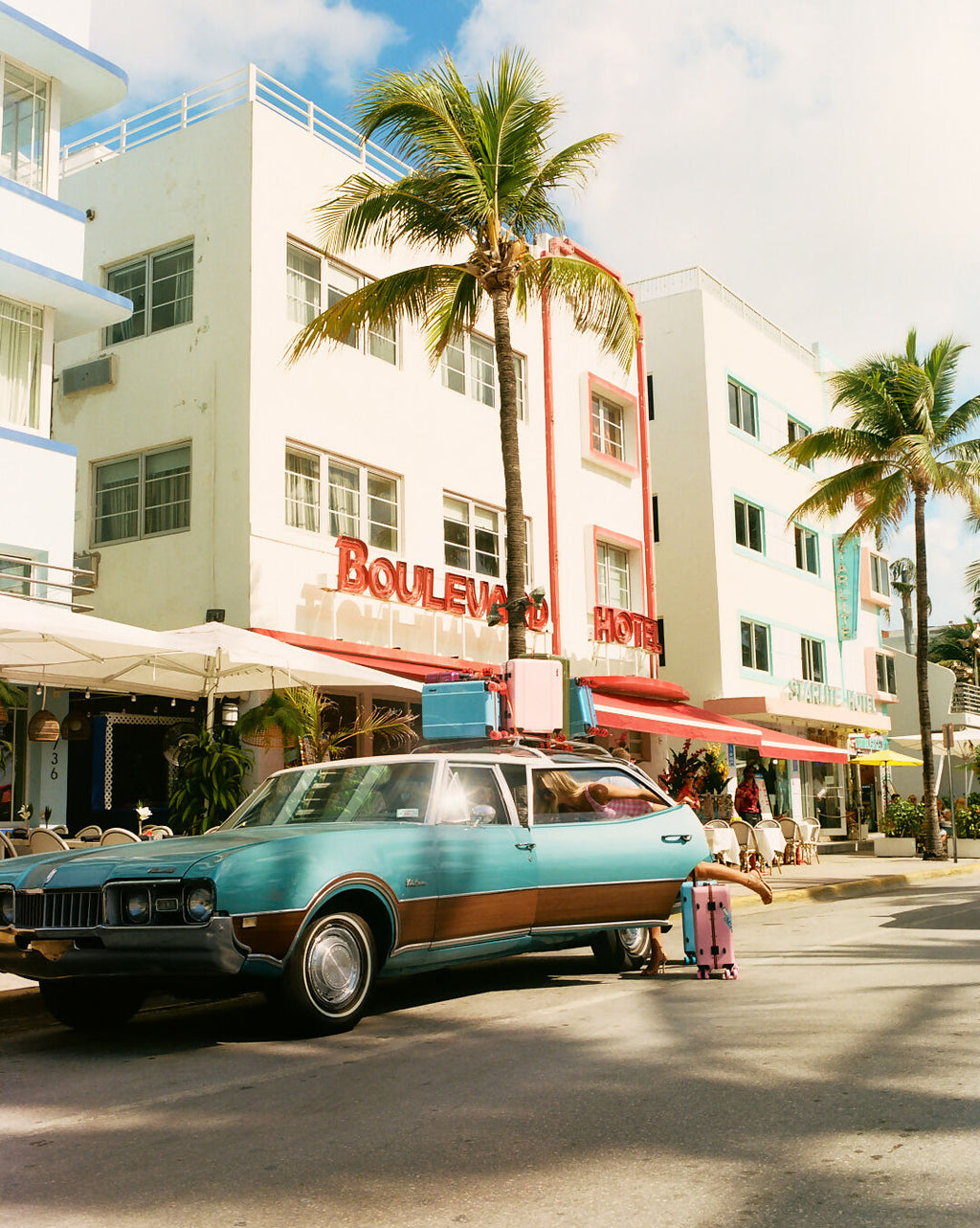 Boulevard Hotel, Miami - Limited Edition Print – SOTA